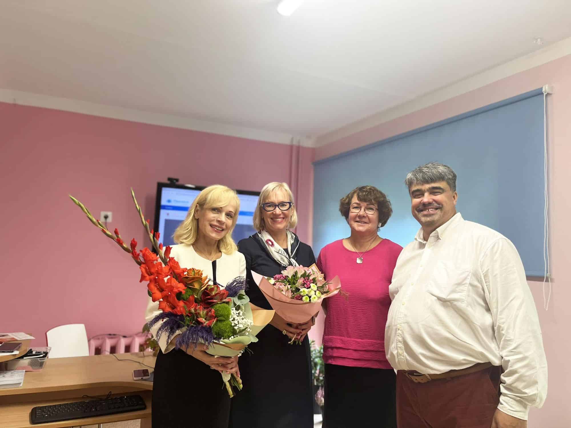 Pansionātā «Lauciene» atklāts Latvijā pirmais digitālais ārsta kabinets ...