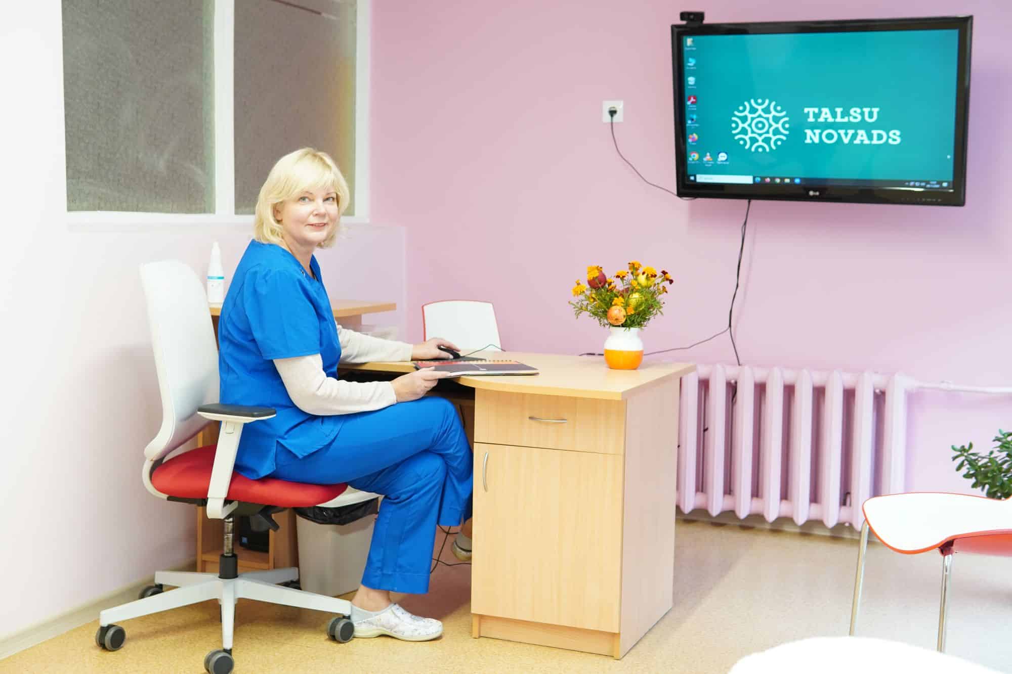 Pansionātā «Lauciene» jau gadu darbojas digitālais ārsta kabinets - ReTalsi